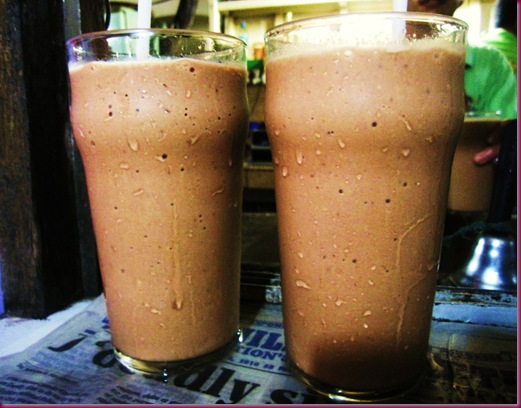 jin loves to eat: Jonah’s Fruit Shakes and Fire Dances, Boracay ♥ ♥ ♥